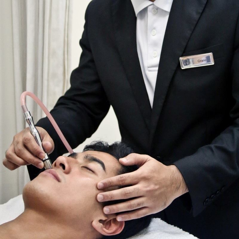 Mendis Aesthetics & Surgery @ Mandarin Gallery