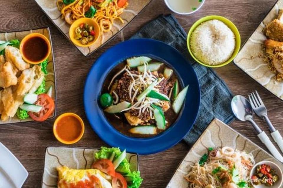 Dahlia Cafe @ The Golden Landmark