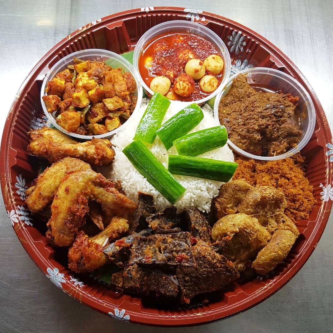 Dahlia Cafe @ The Golden Landmark