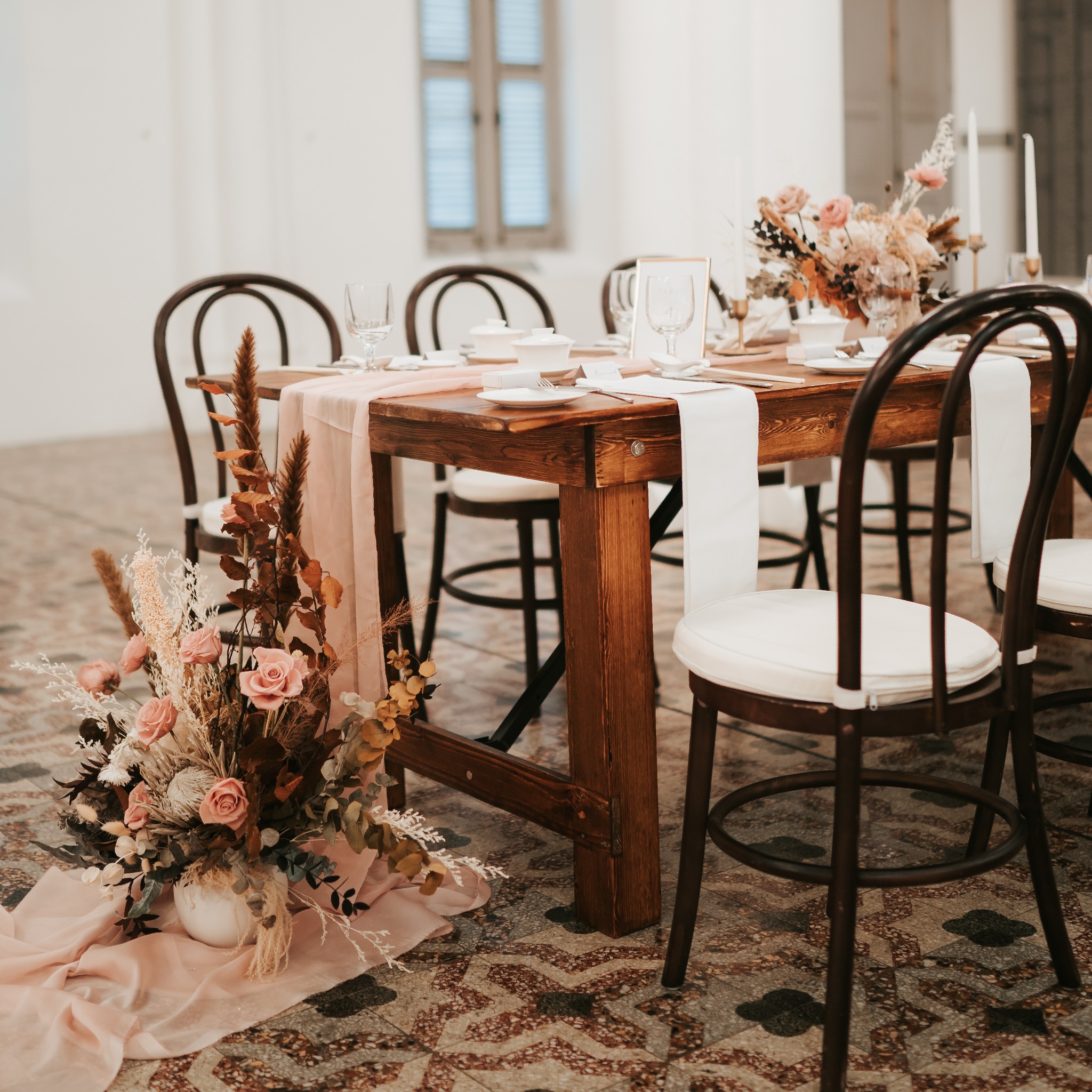 Watabe Wedding Singapore @ Chijmes (Convent Of Holy Infant Jesus Chapel ...