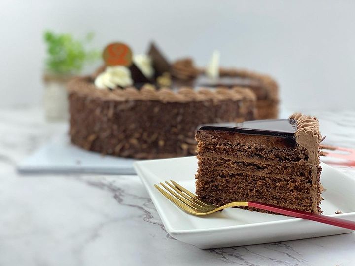 Prima Deli @ Prima Tower Revolving Restaurant